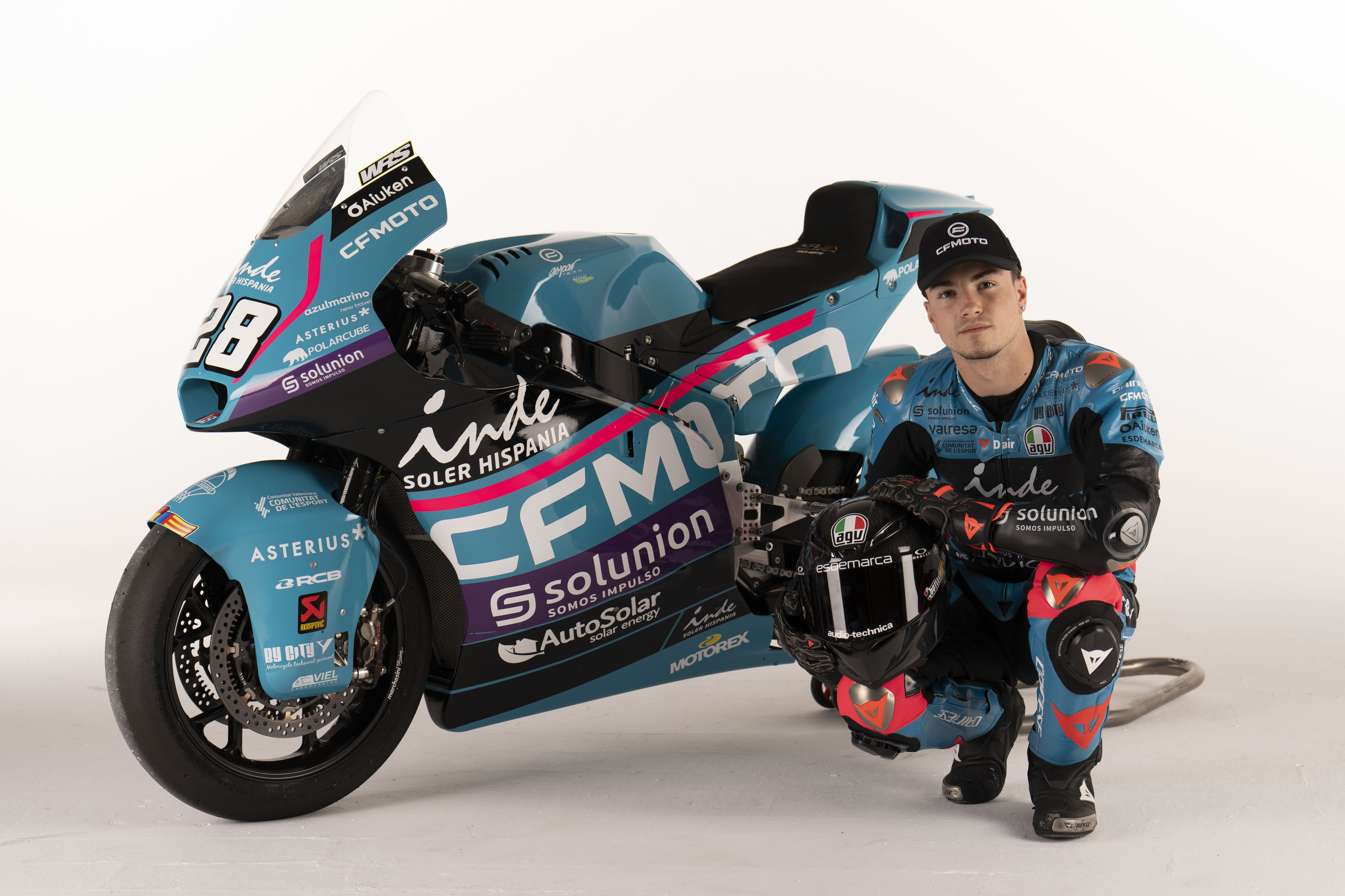 EL CFMOTO ASPAR RACING TEAM UNE SUS FUERZAS EN 2024 PARA LUCHAR POR LOS ...